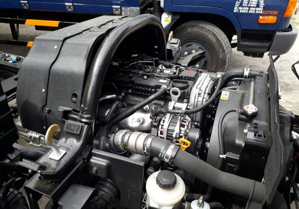 HYUNDAI MIGHTY N250 THÙNG KÍN - BỬNG NÂNG HẠ